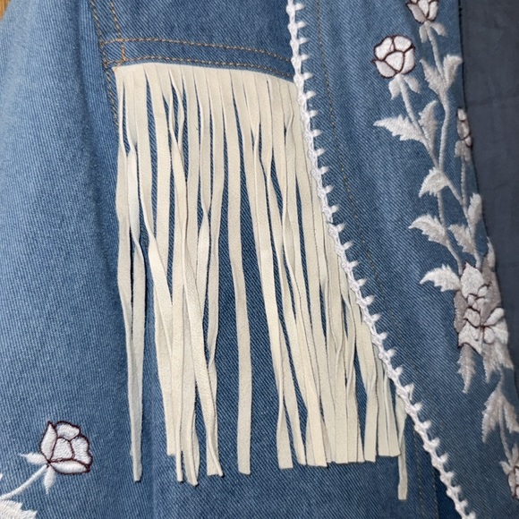 Chasing Unicorns | Jackets & Coats | Nwot Chasing Unicorns Denim Blazer ...